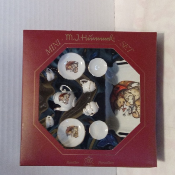 Hummel | Toys | Vintage Reutter Porzellen Miniature Hummel Tea Set ...